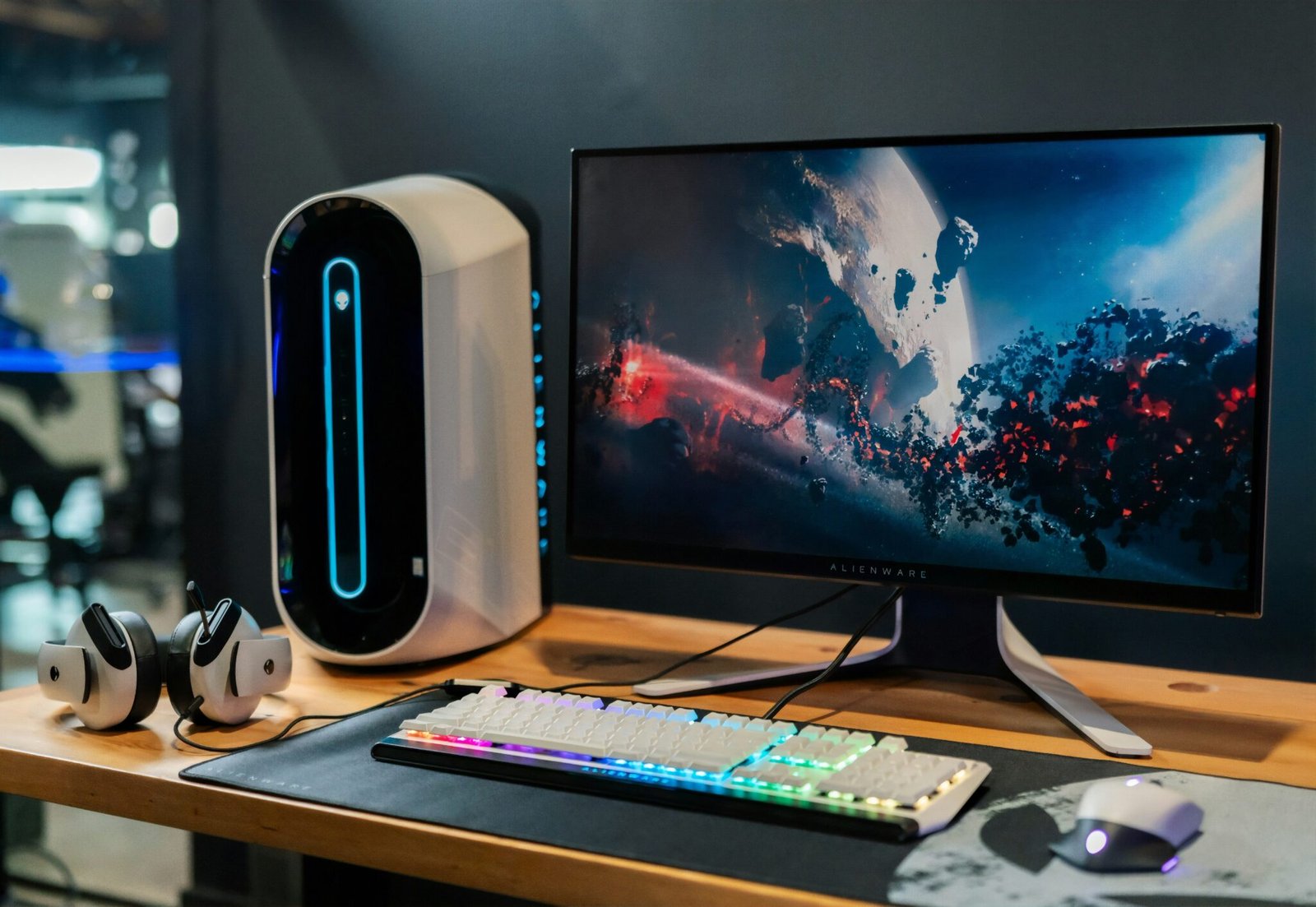 10 Prebuilt Gaming PC Companies (2024 Update) - GoPCmaster